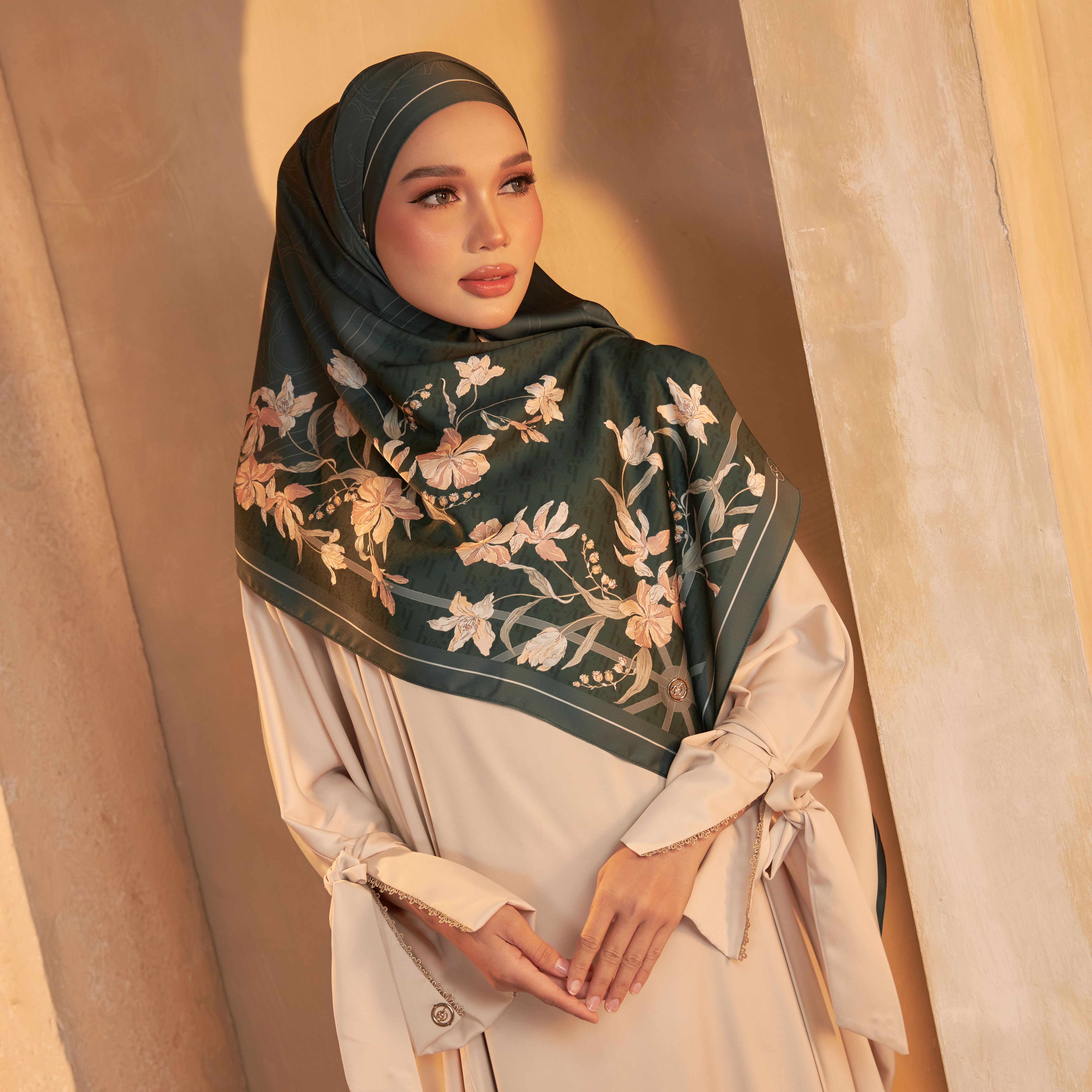 NUURA SQUARE – Hyleen.my